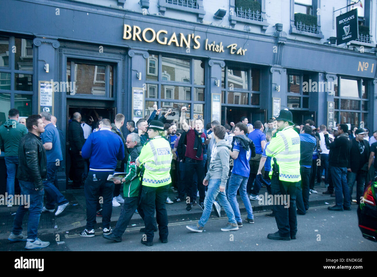 London, UK. 3rd May 2015. Chelsea football supporters celebrate outside ...