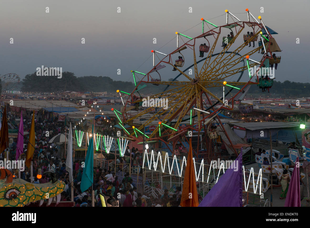 Ferris Wheel At Sunset, Vautha Mela Stock Photo - Alamy