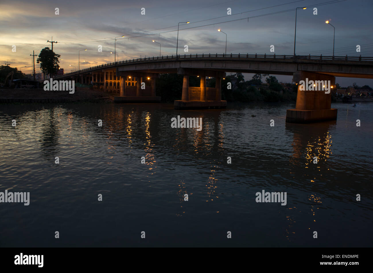 Drive over bridge hi-res stock photography and images - Alamy