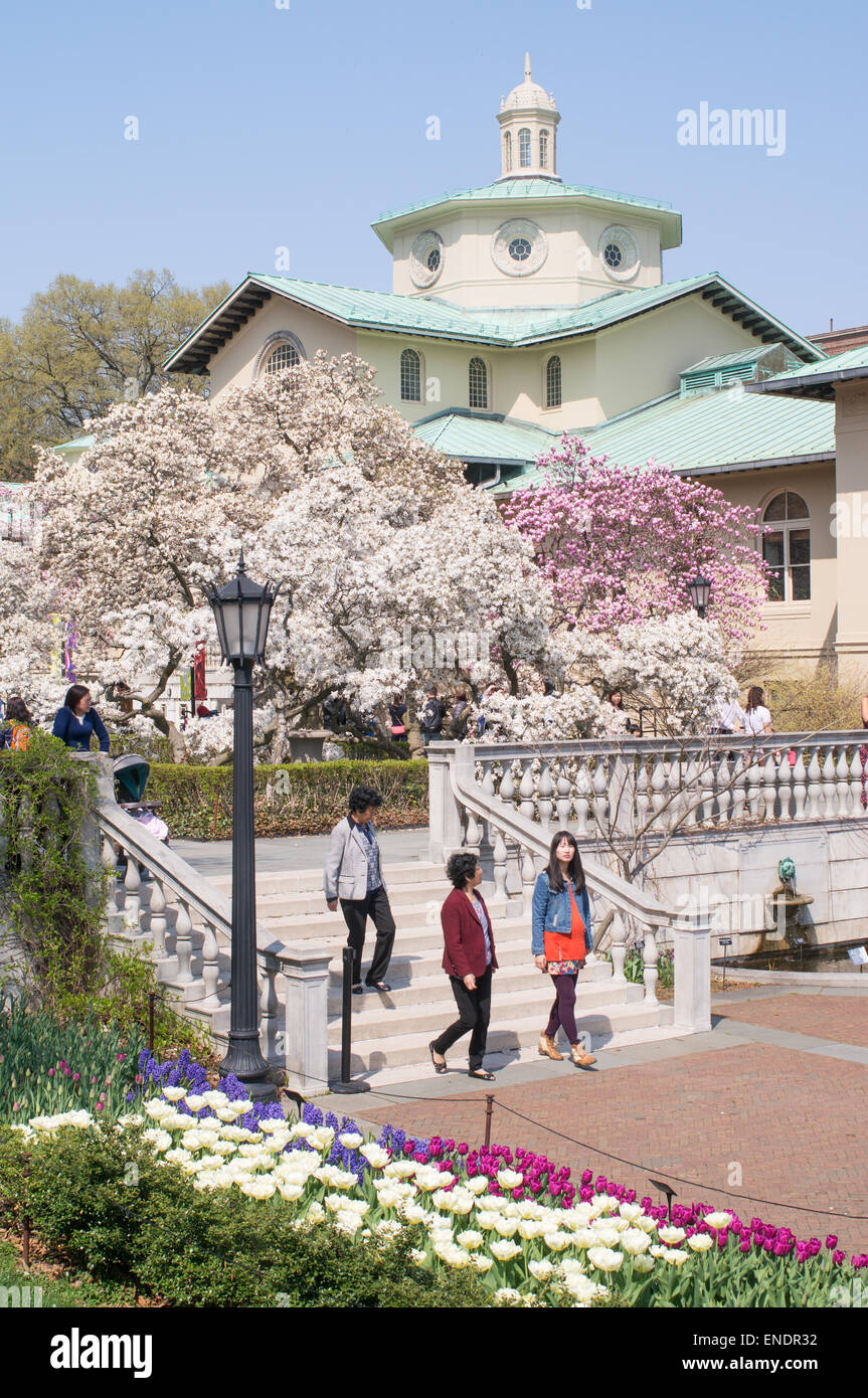 Nyc In Spring High Resolution Stock Photography and Images - Alamy