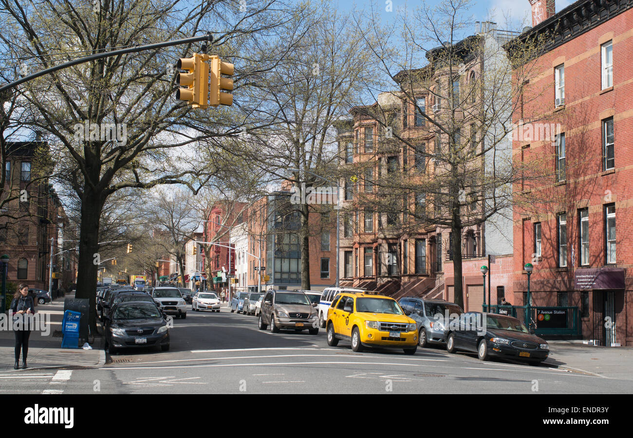 8th avenue junction brooklyn hi-res stock photography and images - Alamy