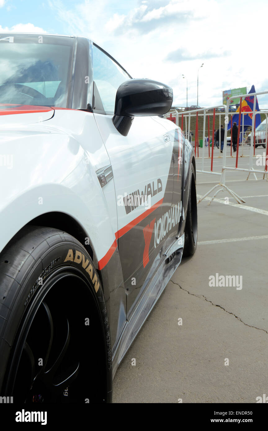 Racing car Nissan GTR Stock Photo - Alamy