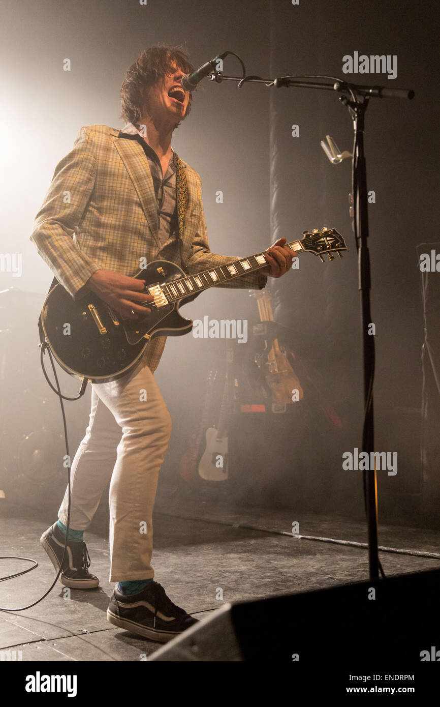 Milwaukee, Wisconsin, USA. 2nd May, 2015. Guitarist DAVE MINEHAN ...