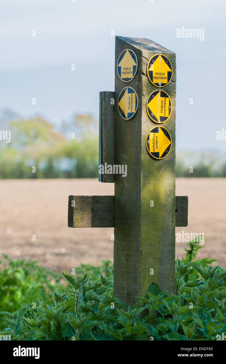 Left right arrow sign hi-res stock photography and images - Alamy