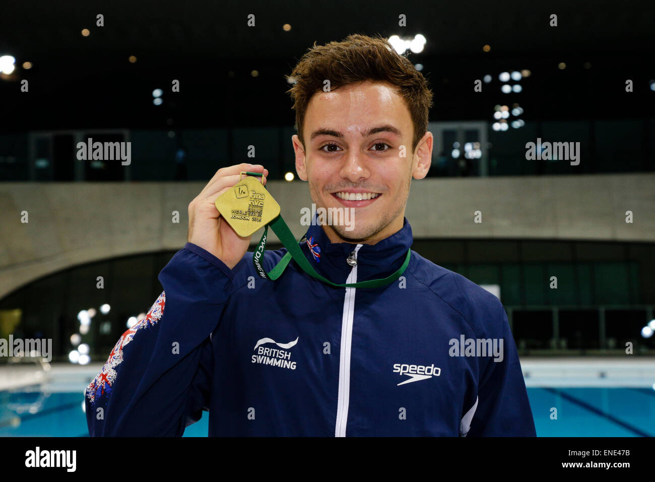 Tom daley diving gold hi-res stock photography and images - Alamy