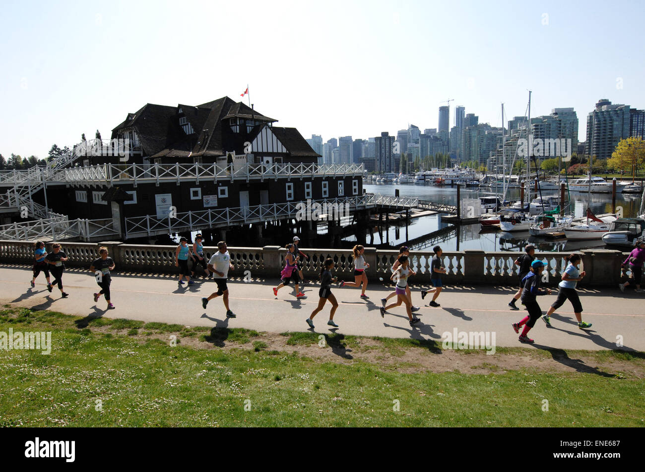 8 km run hi-res stock photography and images - Alamy