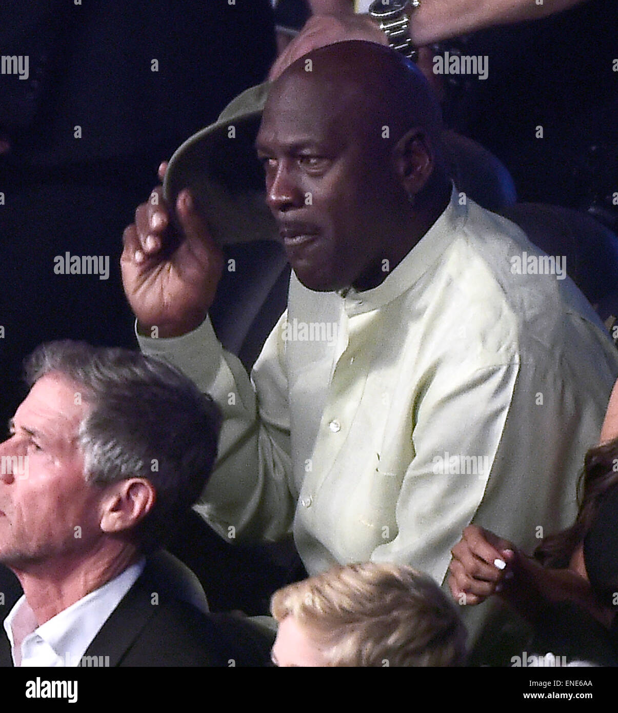 Mayweather vs pacquiao fight hi-res stock photography and images - Alamy