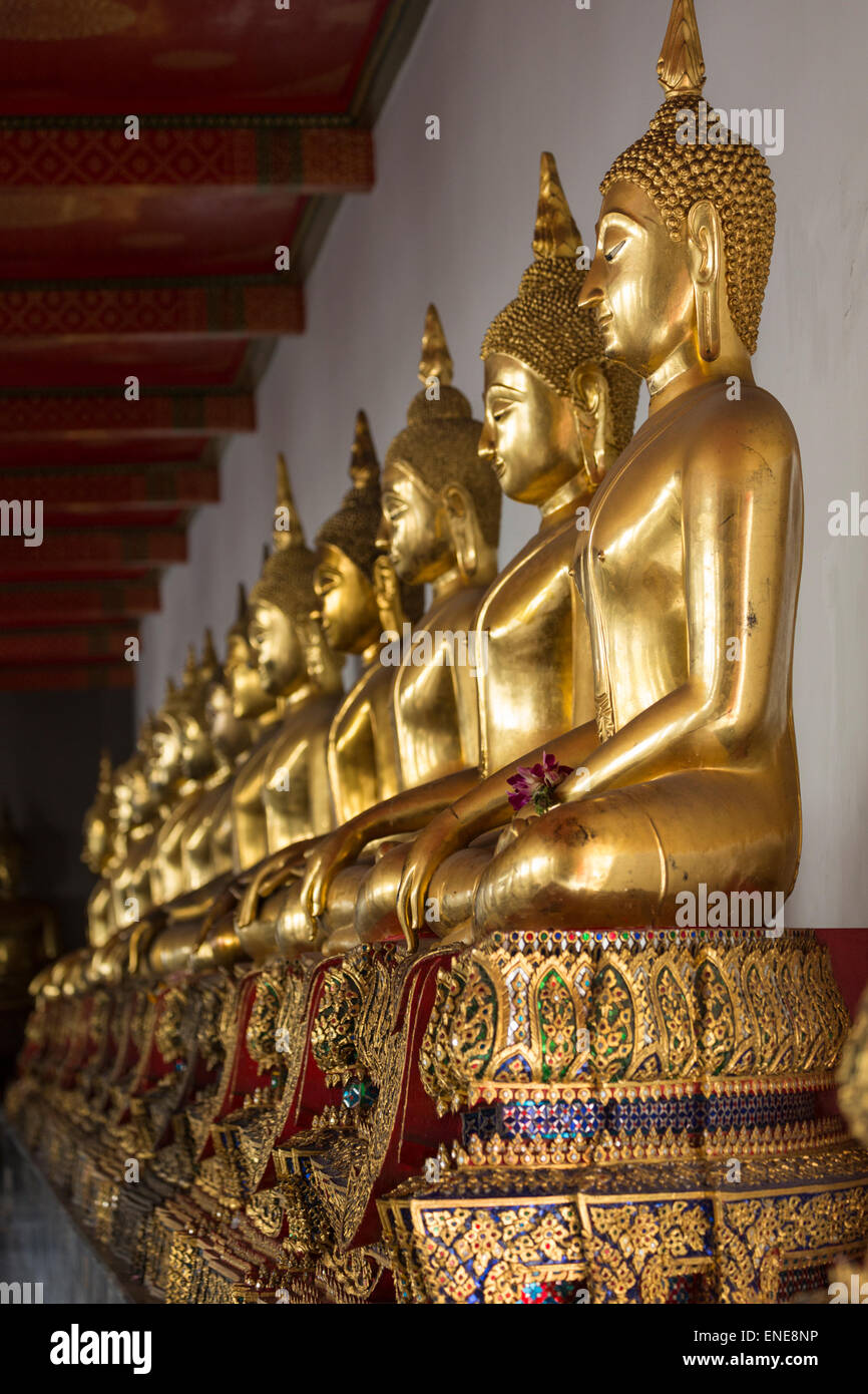 Golden Buddha statues at Wat Pho Buddhist temple, Bangkok, Thailand, Asia Stock Photo - Alamy