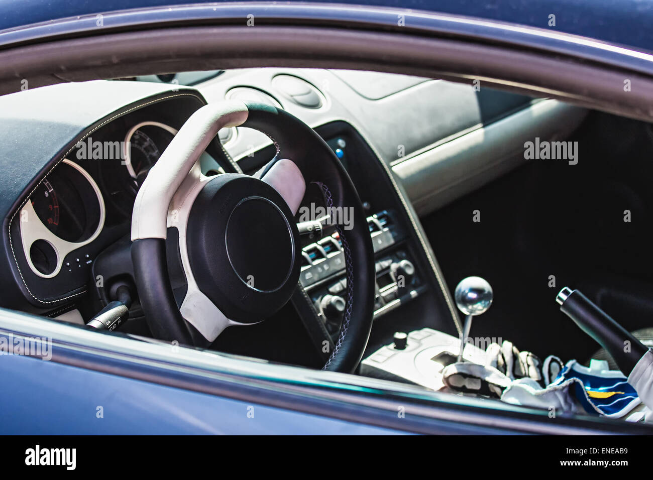 Steering gear hi-res stock photography and images - Alamy