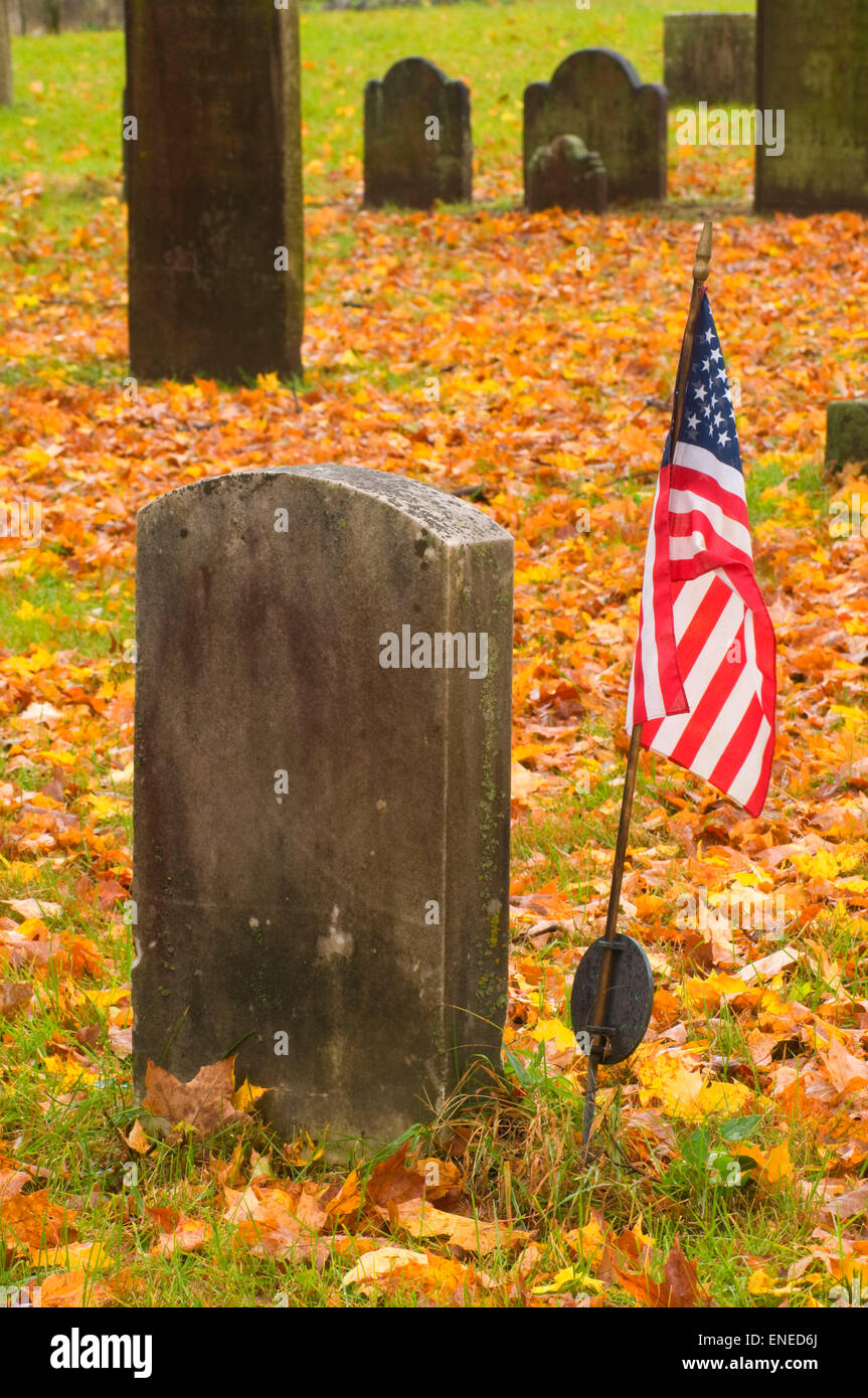 Gravestones with American flag, Memento Mori Burying Ground, Farmington ...