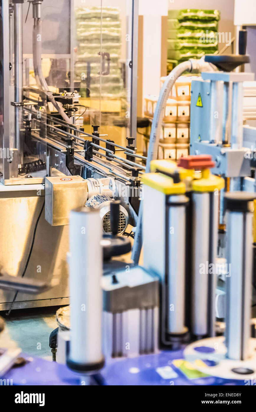 Pharmaceutical production line hi-res stock photography and images - Alamy