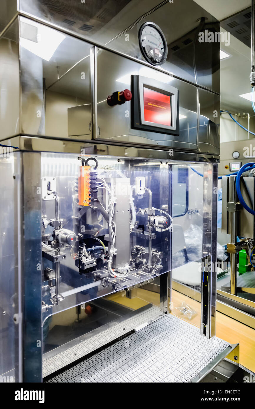 Pharmaceutical machine hi-res stock photography and images - Alamy