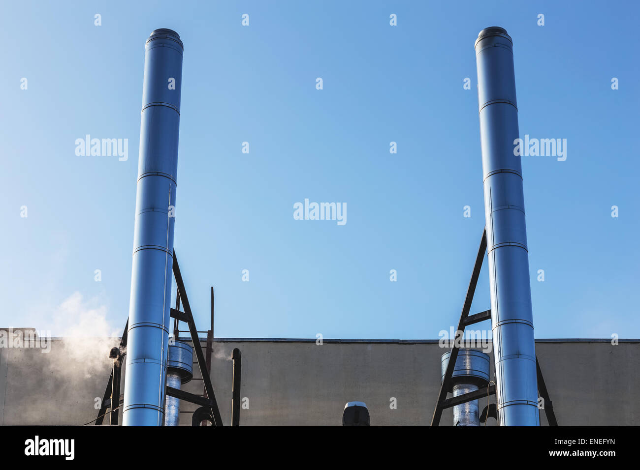 Factory rooftop hi-res stock photography and images - Alamy