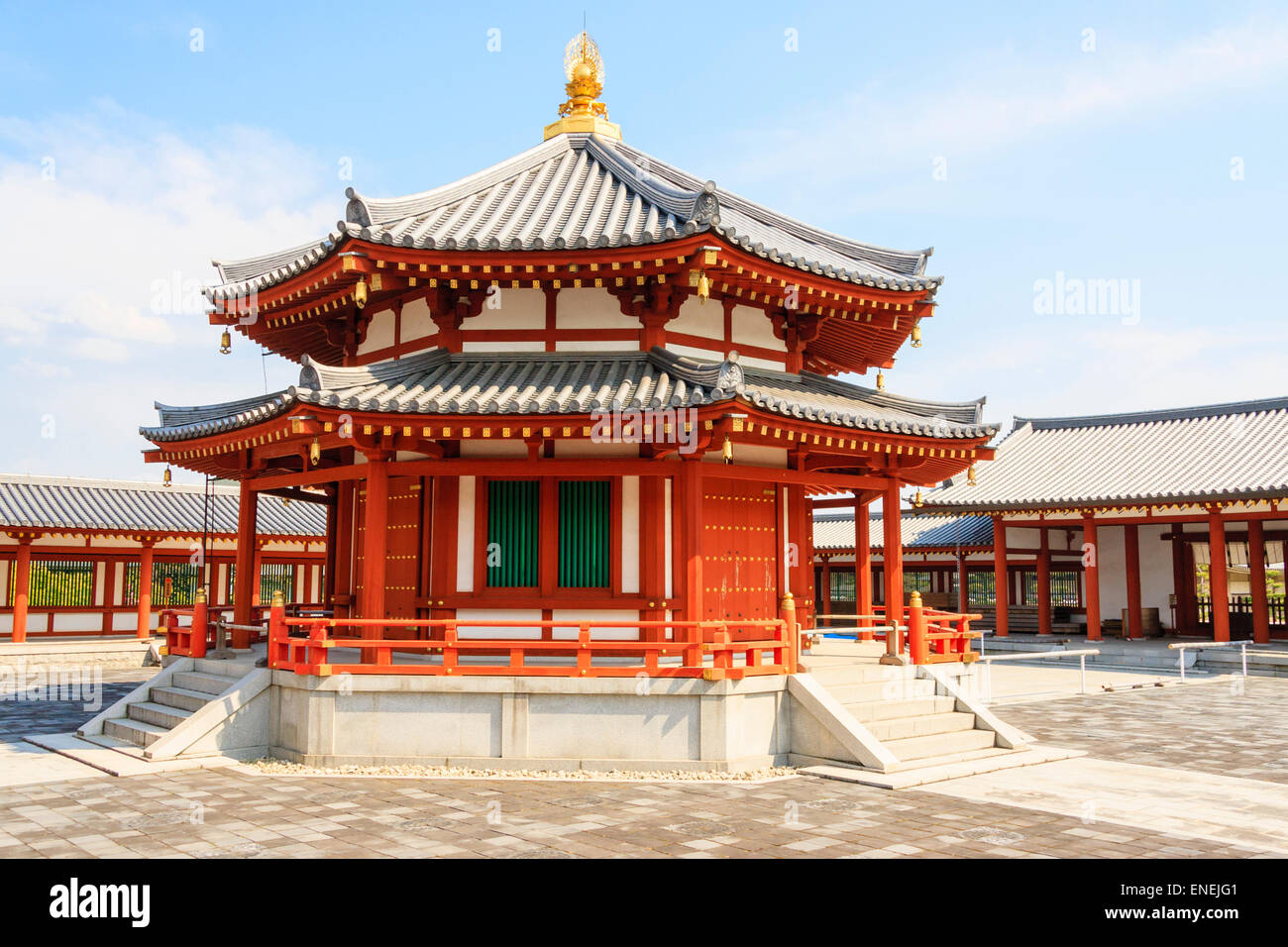 The Genjo-sanzoin's Octagonal Hall at the Yakushiji temple in Nara ...