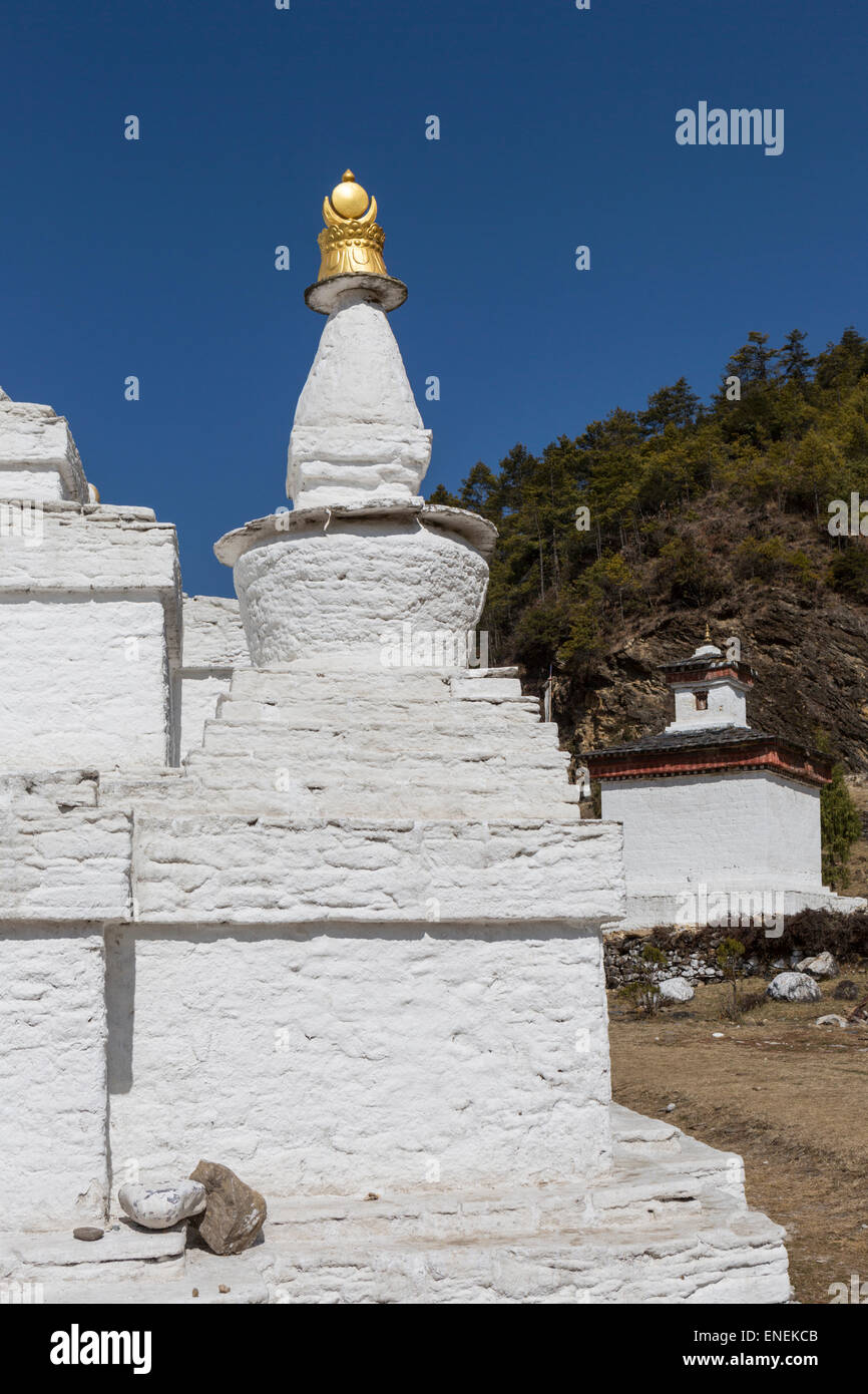 Chendebji Chorten (stupa), Chenebji, Wangdue Phodrang, Western Bhutan ...