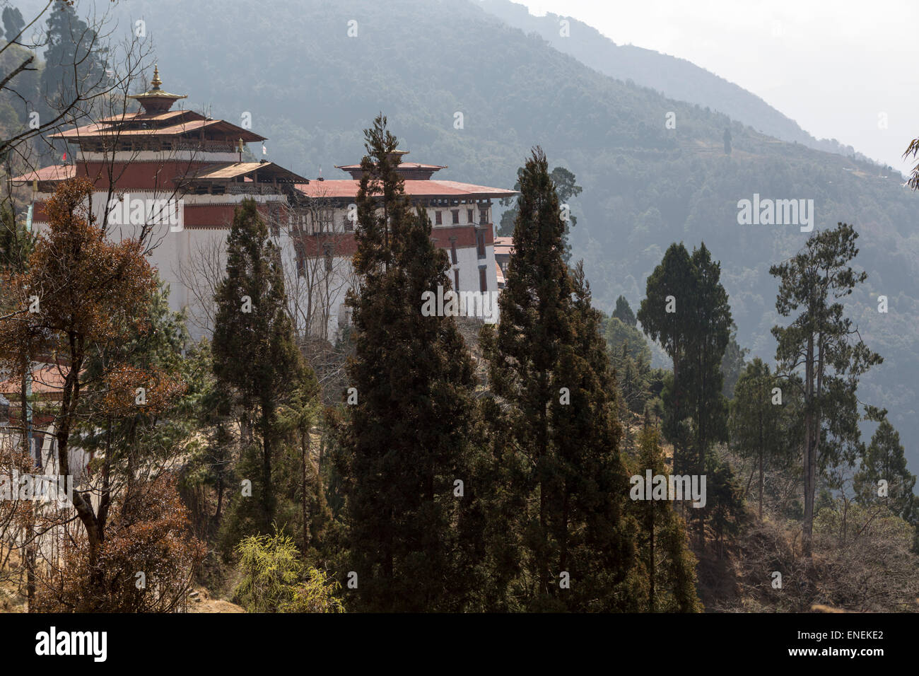 Long view of Trongsa Dzong, Trongsa, Central Bhutan, Asia Stock Photo ...