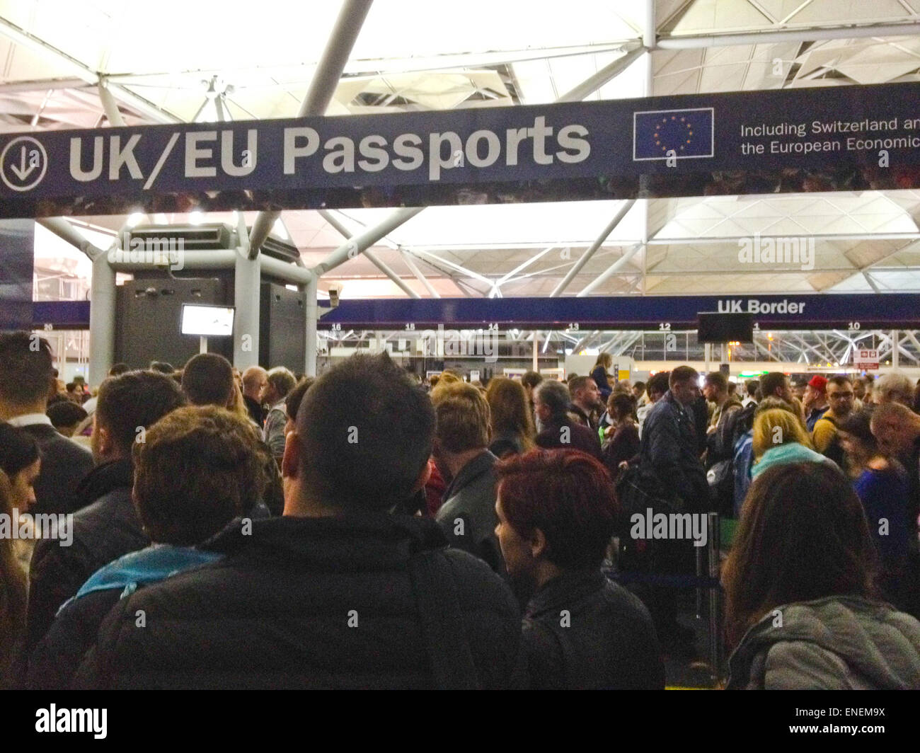Uk Border Passport Control Terminal High Resolution Stock Photography ...