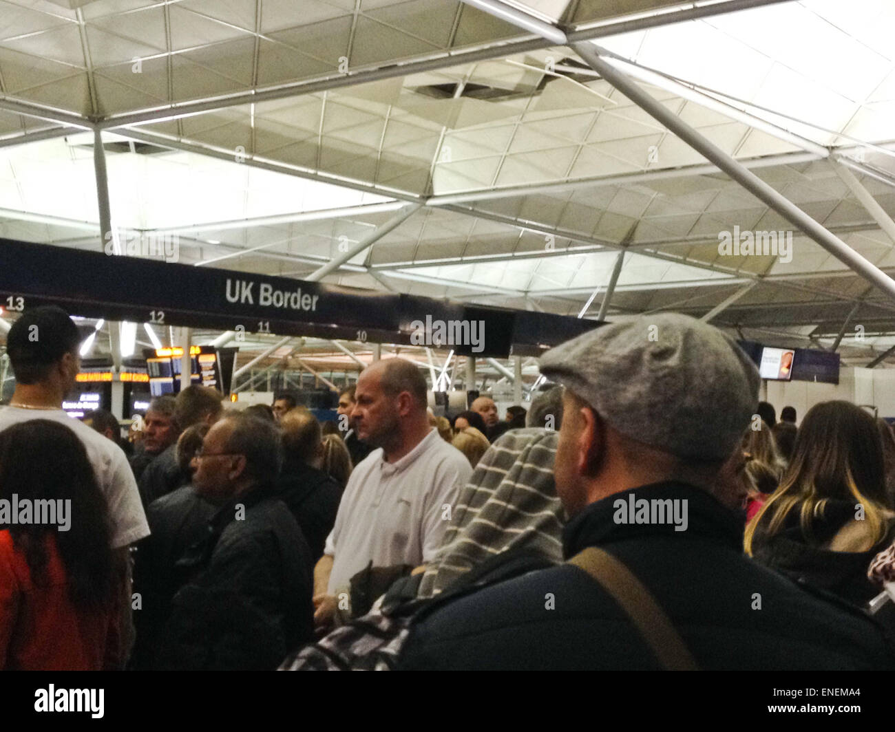 Border Crowd High Resolution Stock Photography and Images - Alamy