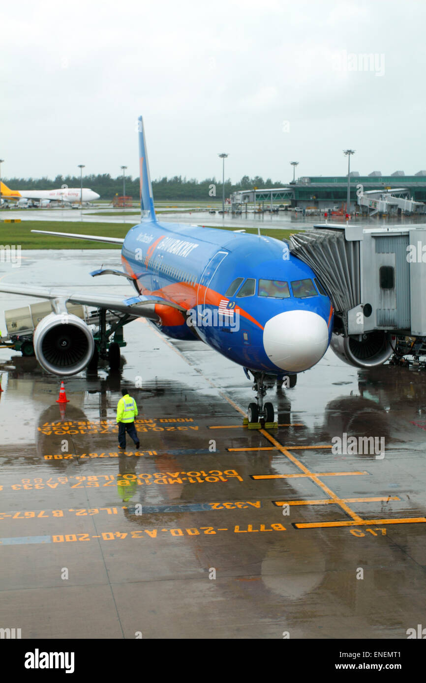Stock image of an airliner at the airport Stock Photo - Alamy