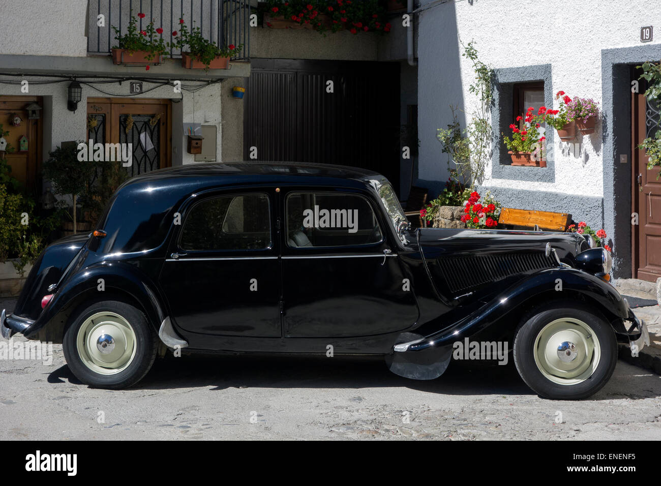 1952 Citroën Traction Avant 4 doors sedan Stock Photo - Alamy