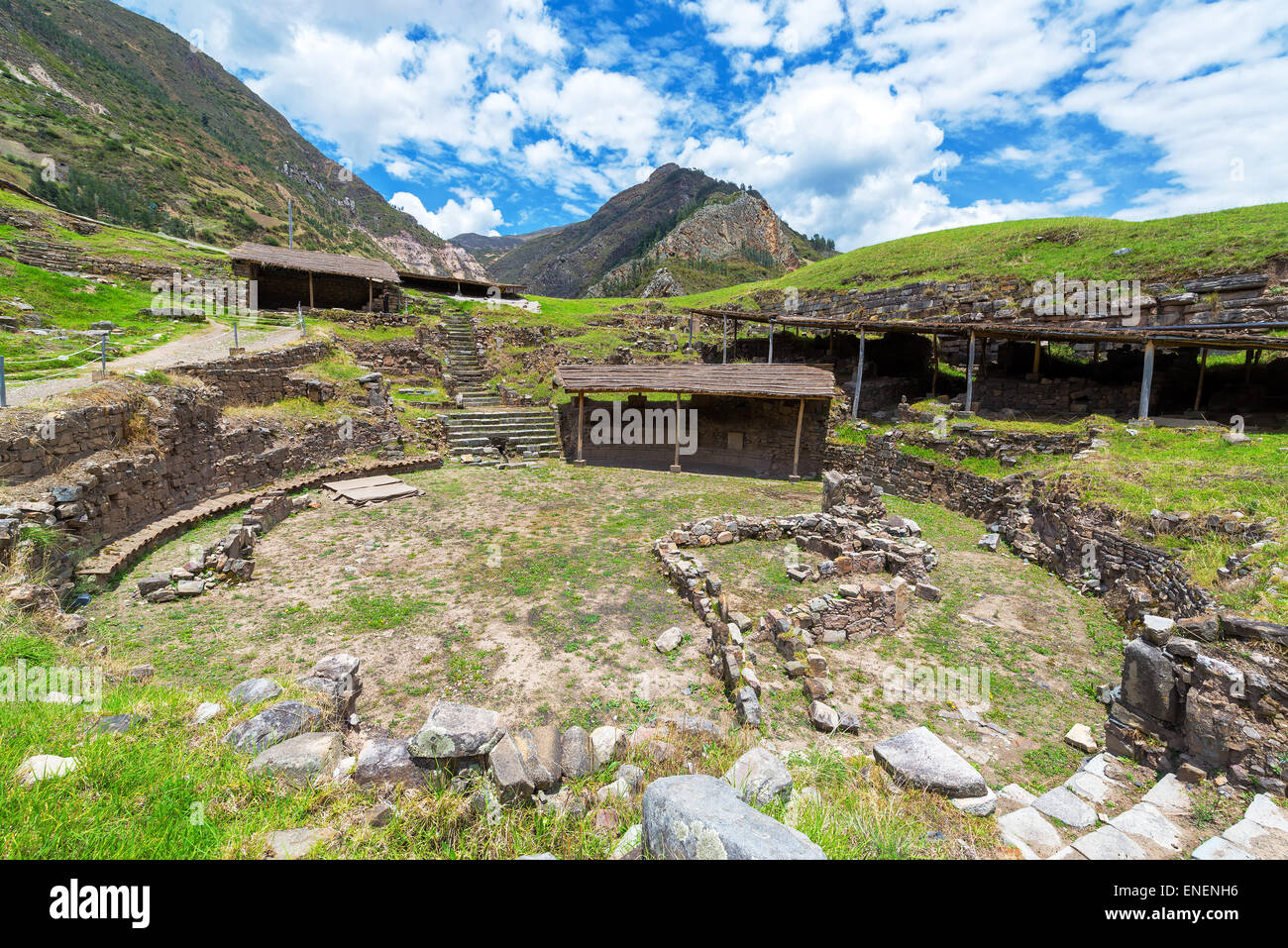 Chavín de huántar old temple hi-res stock photography and images - Alamy