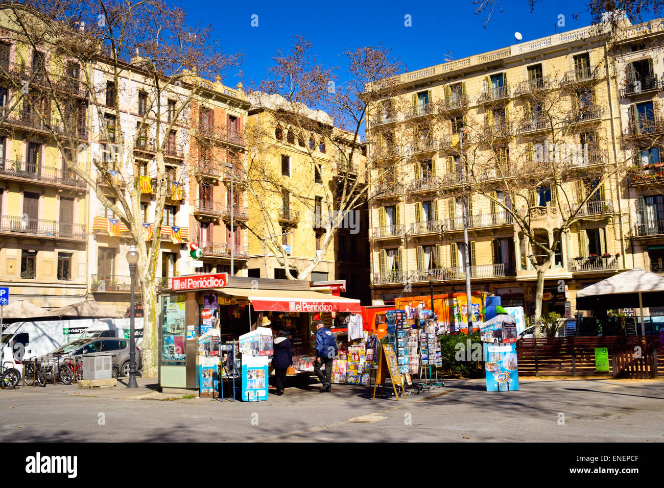Kiosk in a square. Barcelona, Catalonia, Spain Stock Photo - Alamy