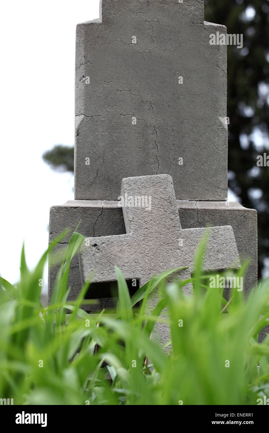 Cement cross hi-res stock photography and images - Alamy