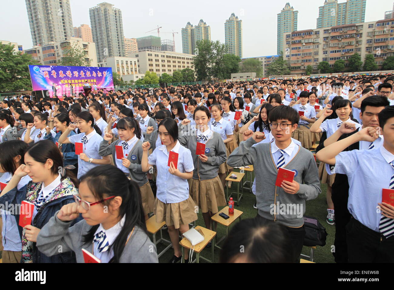 Zhengzhou, China. 04th May, 2015. High school students around 18 years ...
