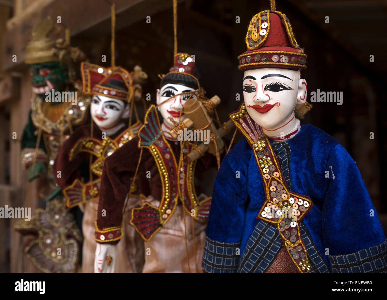 Souvenirs souvenir shop bagan hi-res stock photography and images - Alamy