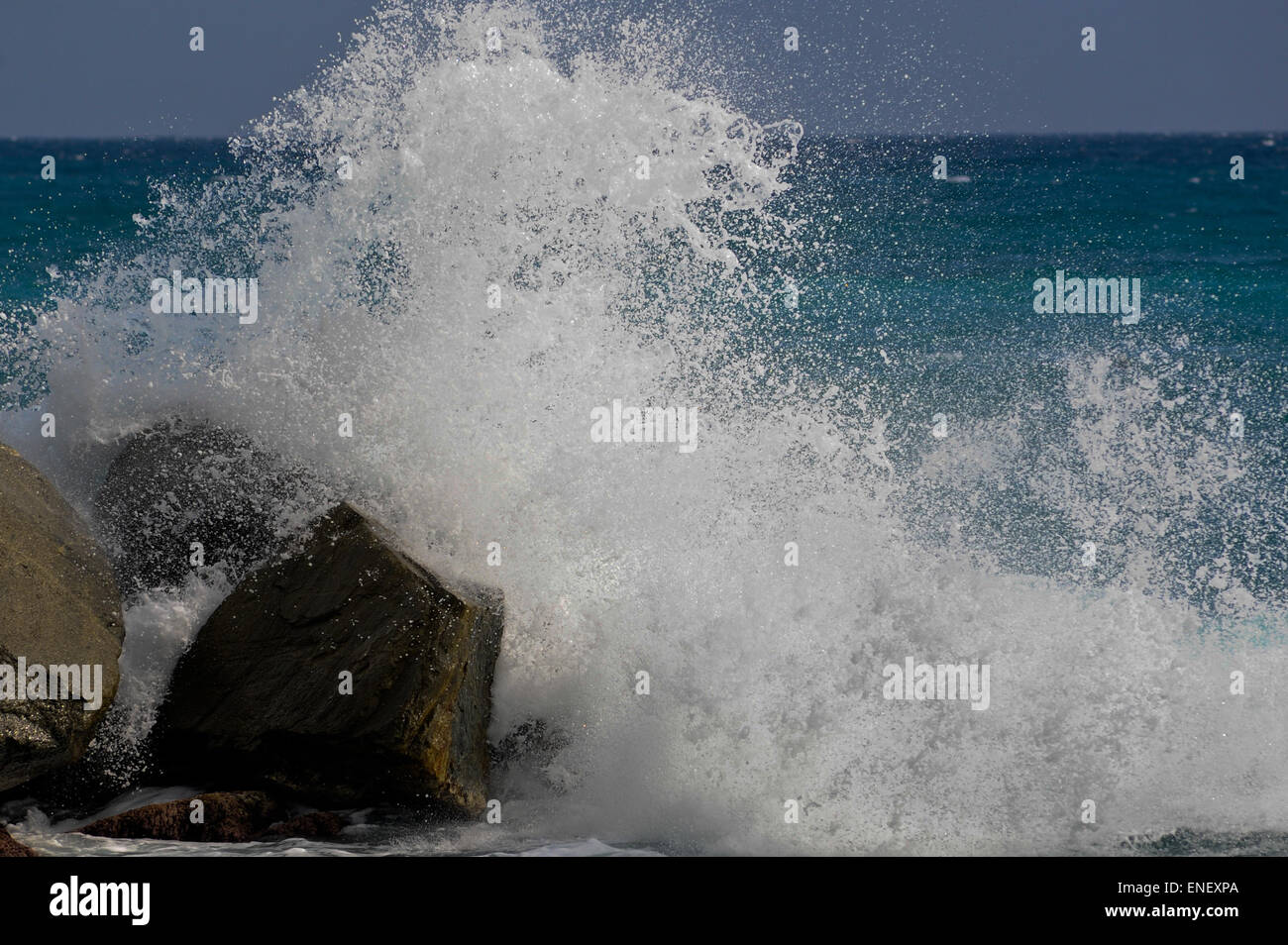 waves crash on rocks Stock Photo - Alamy