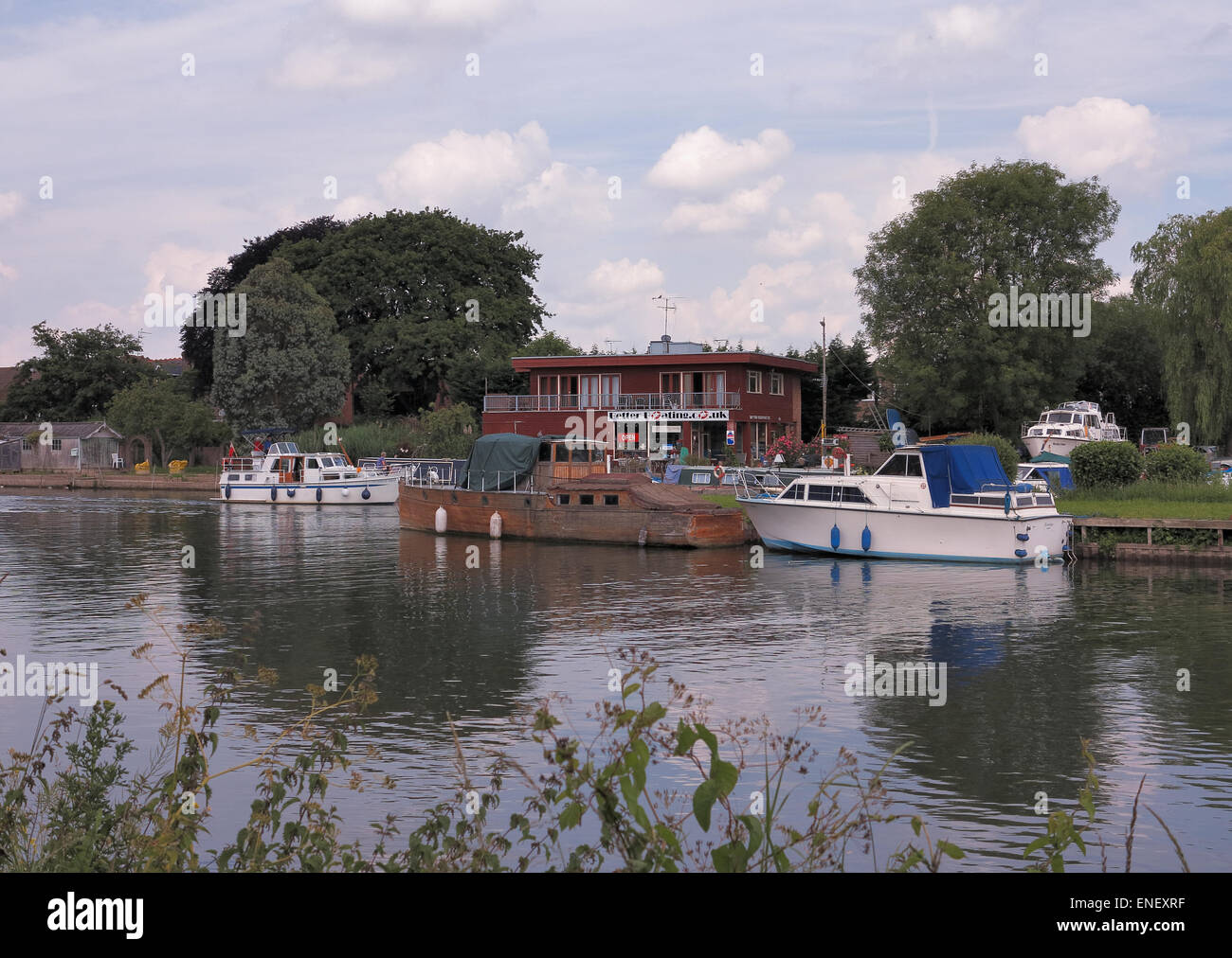Thames River Reading Berkshire England UK Stock Photo - Alamy