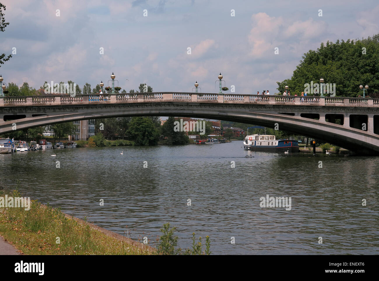 Bridge over River Kennet Reading Berkshire England UK Stock Photo - Alamy