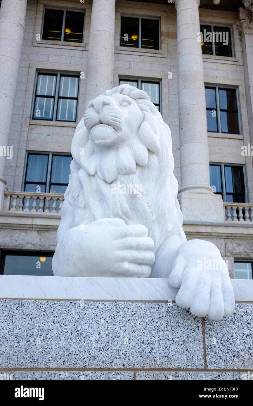 Lion sculpture in front of Utah State Capitol building in Salt Lake ...