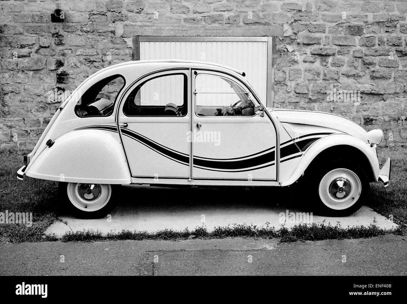 White citroën french cars hi-res stock photography and images - Alamy