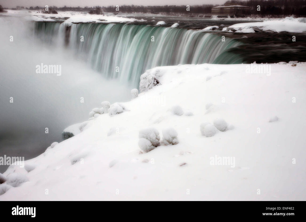 Winter Niagara Falls frozen snow and ice Stock Photo - Alamy