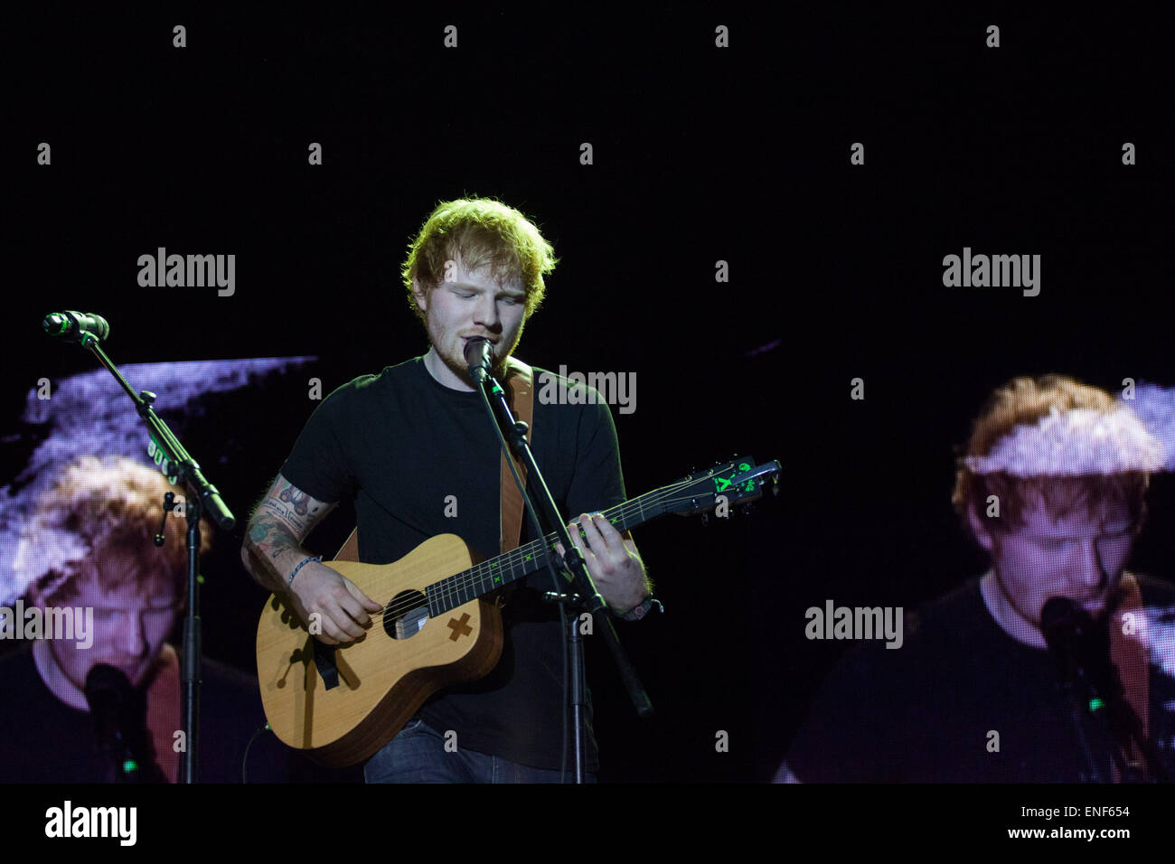 Memphis, Tennessee, USA. 3rd May, 2015. ED SHEERAN performs at the ...