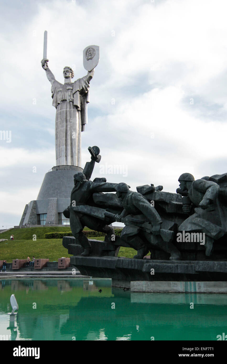 Yevgeny vuchetich hi-res stock photography and images - Alamy