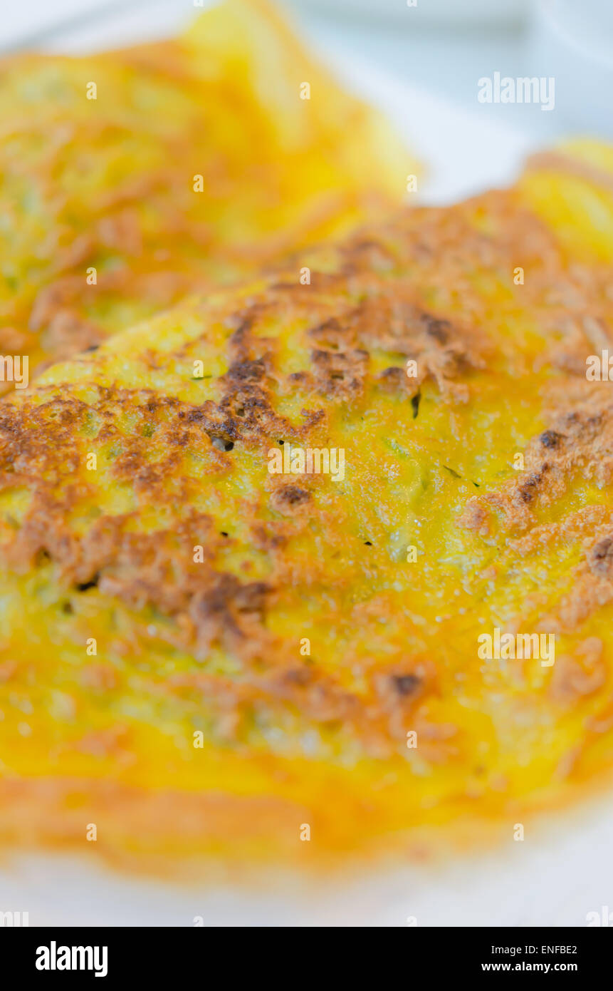 close up Vietnamese stuffed crispy omelet on dish Stock Photo - Alamy