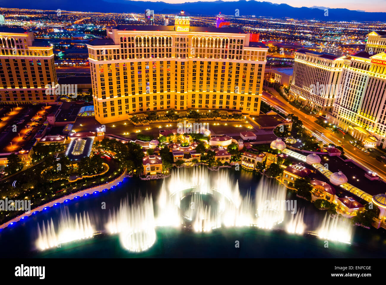 Las vegas night bellagio color hi-res stock photography and images - Alamy