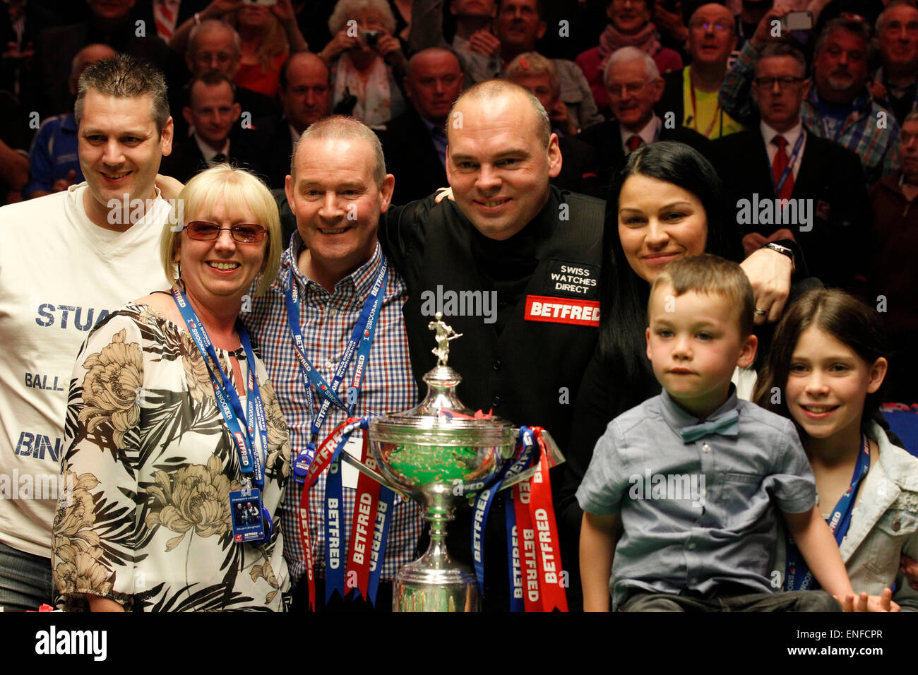 Sheffield. 4th May, 2015. Stuart Bingham (C) of England celebrates with ...
