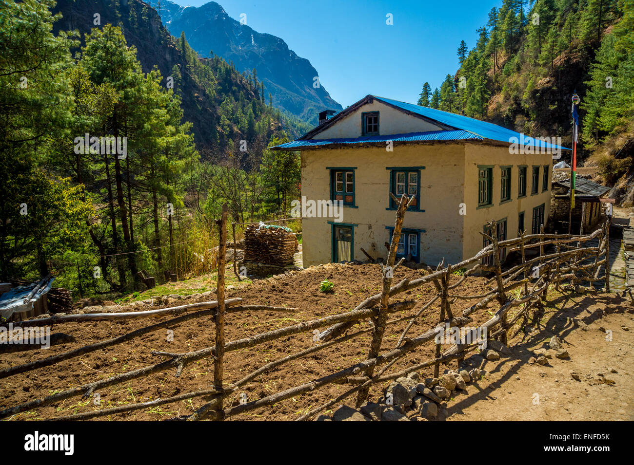 Traditional nepalese house hi-res stock photography and images - Alamy