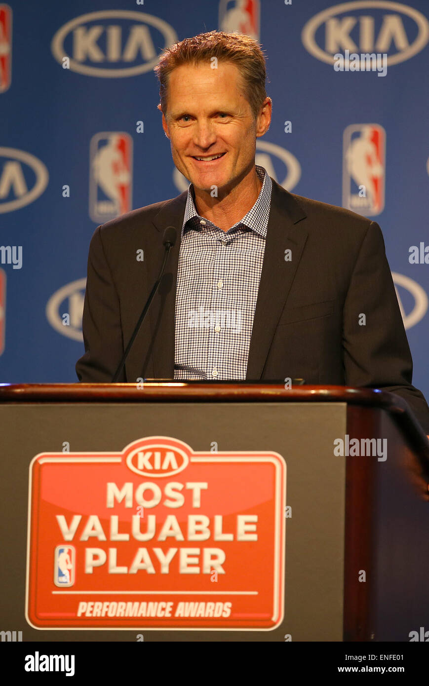 Steve kerr warriors hi-res stock photography and images - Alamy