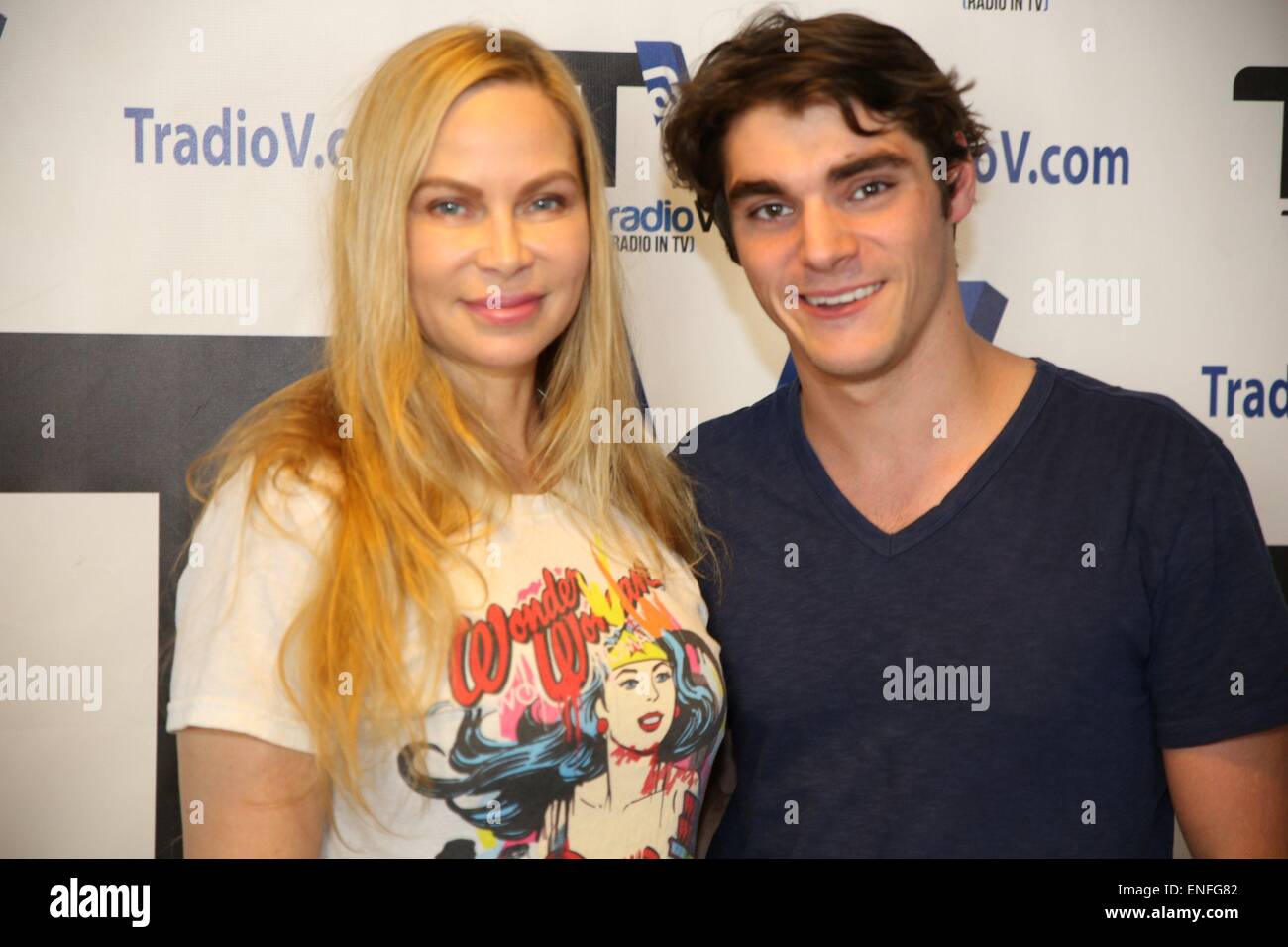 Breaking Bad star RJ Mitte stops by Christina Fulton's TRadioV show ...