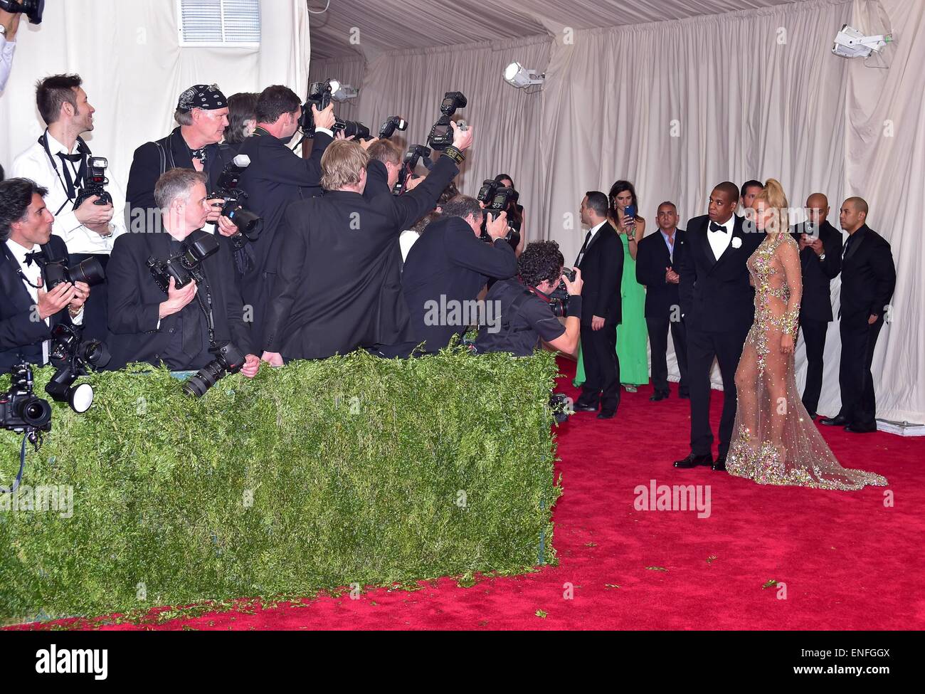 Beyonce jay z art collection hi-res stock photography and images - Alamy