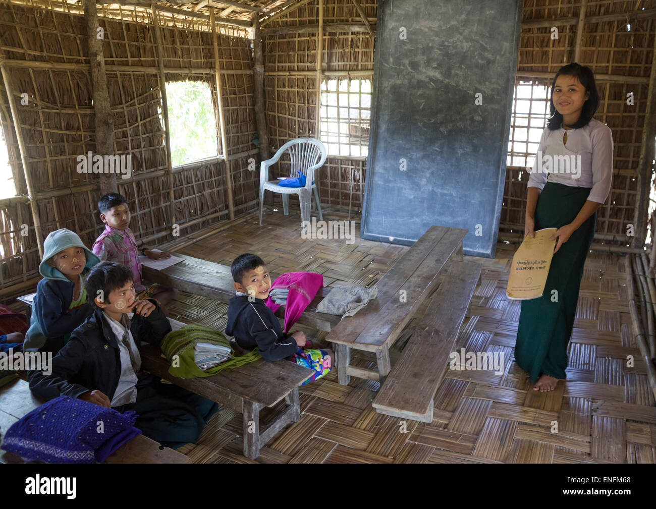 Myanmar school elementary children hi-res stock photography and images ...