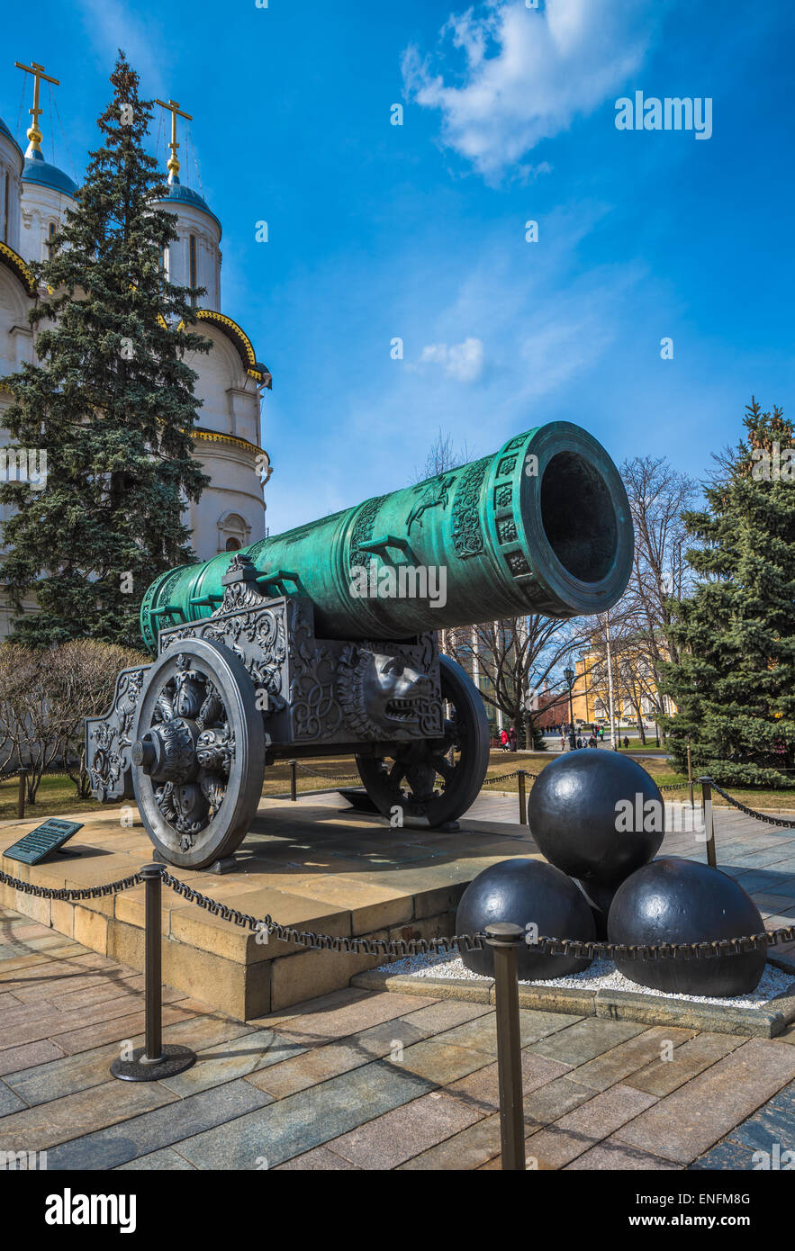 Tsar Cannon Tsar Pushka Stock Photos & Tsar Cannon Tsar Pushka Stock ...