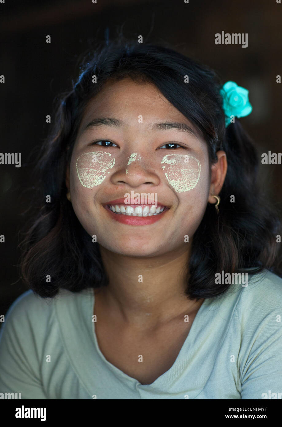 Smiling Burmese Girl With Thanaka On The Face, Mrauk U, Myanmar Stock ...