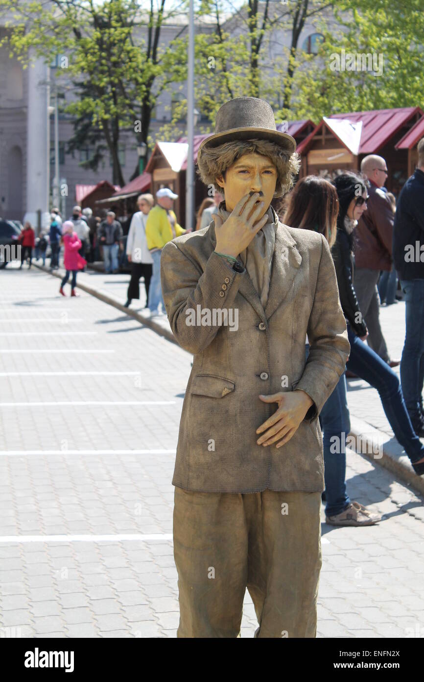 Street artist charlie chaplin hi-res stock photography and images - Alamy