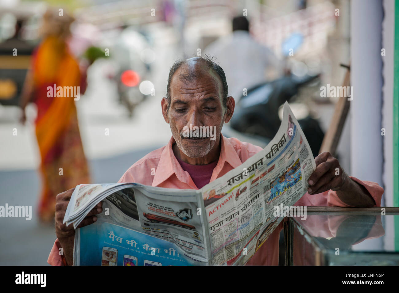 Reading india hi-res stock photography and images - Alamy