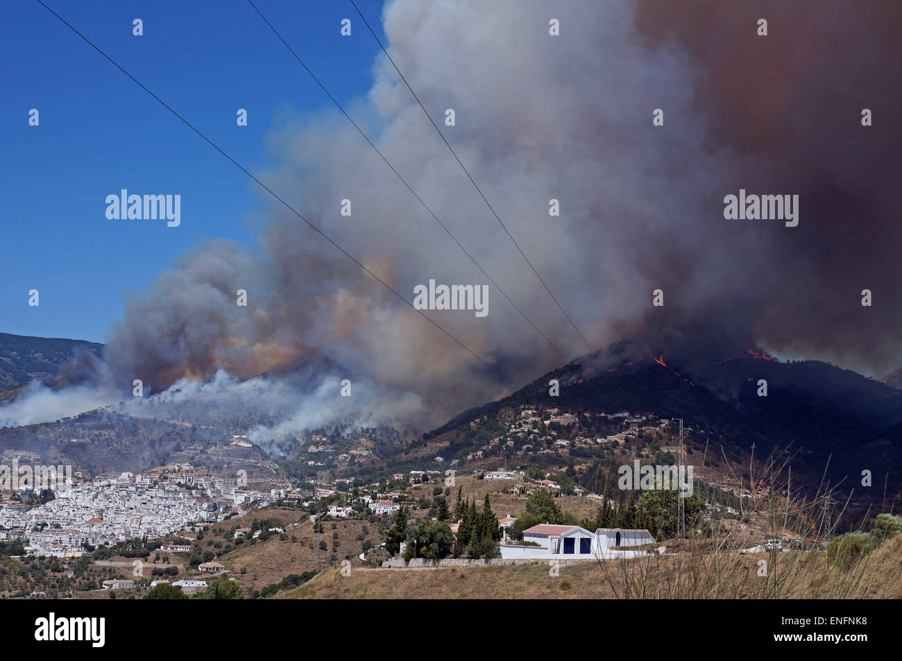 Threatening forest fire hi-res stock photography and images - Alamy